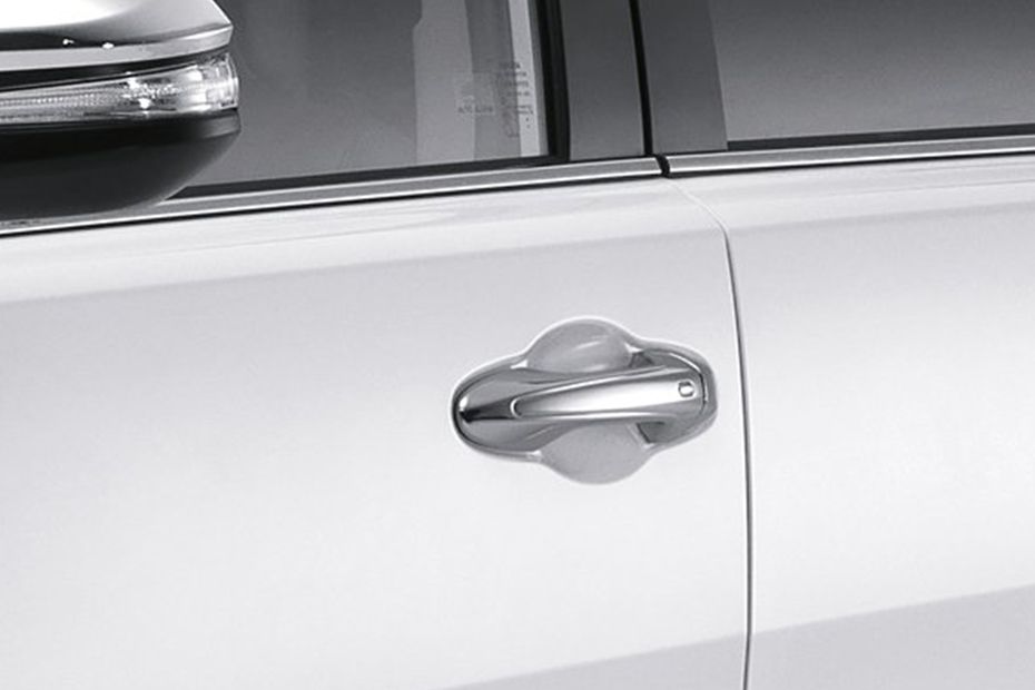 Toyota Innova Crysta 2022 Price in Thailand - Find Reviews, Specs ...