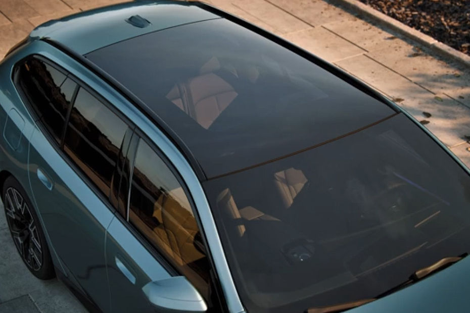 BMW i5 Touring 2025 eDrive40 M Sport Pro Price, Review in Thailand ...