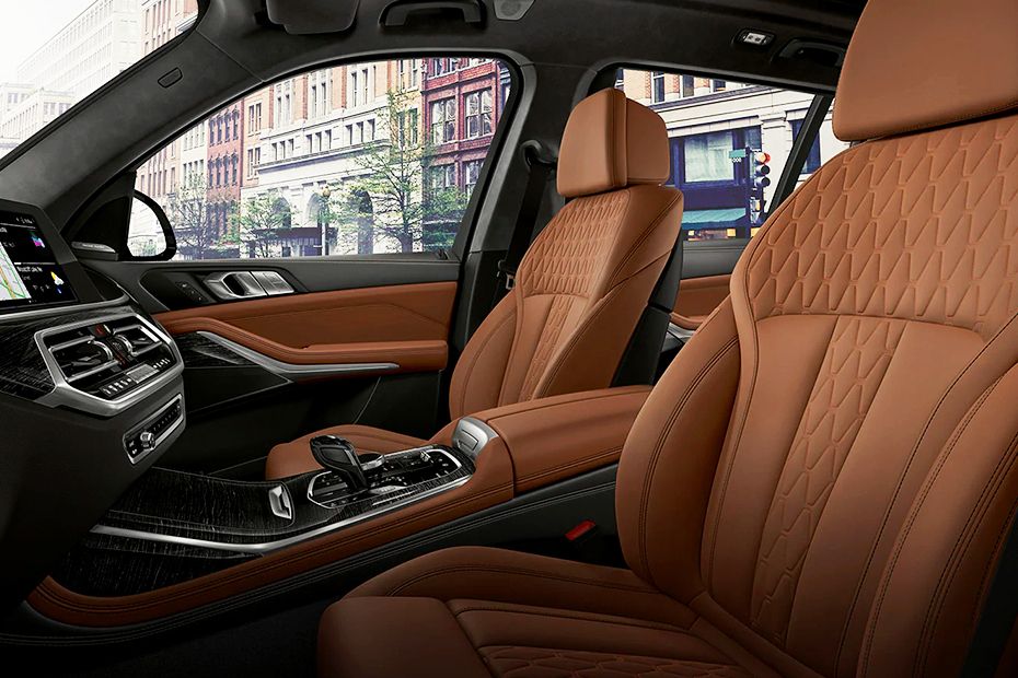 BMW X7 2025 Images, See complete X7 2025 Photos in Thailand | ZigWheels