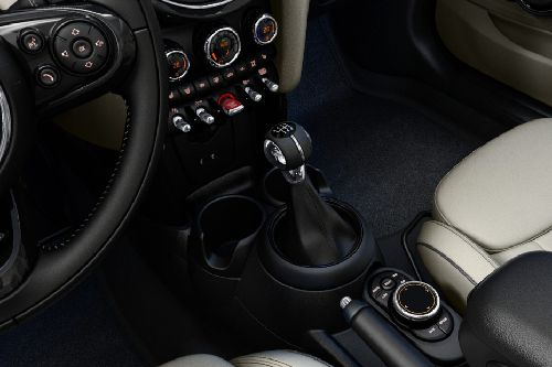 Mini เปิดตัวรถ Convertible รุ่นใหม่